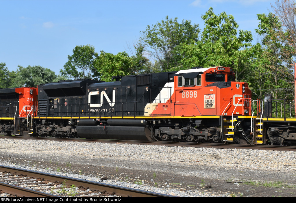 CN 8898